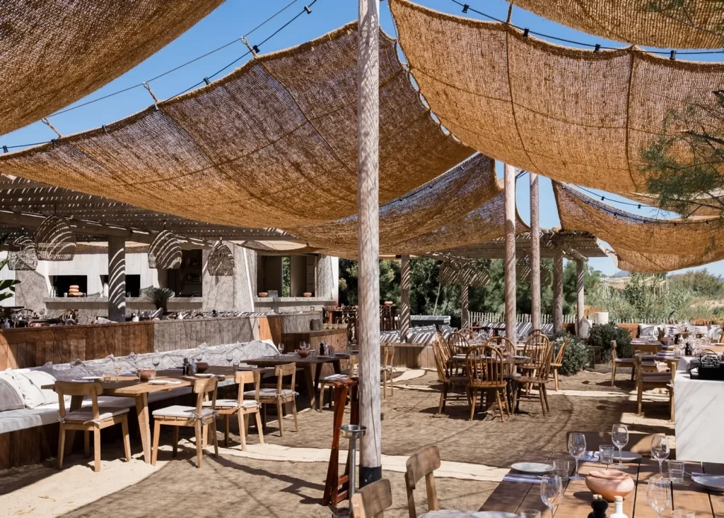Reservation at INDIE BEACH restaurant - Saint Tropez | KEYS