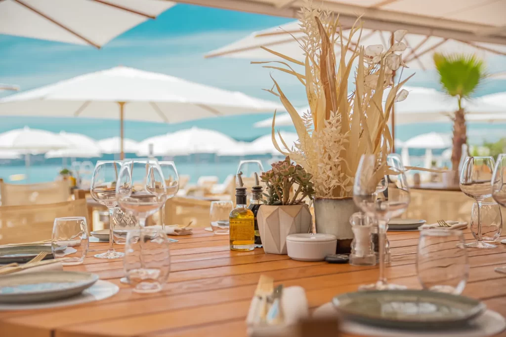 Reservation at MIRAMAR beach - Cannes | KEYS