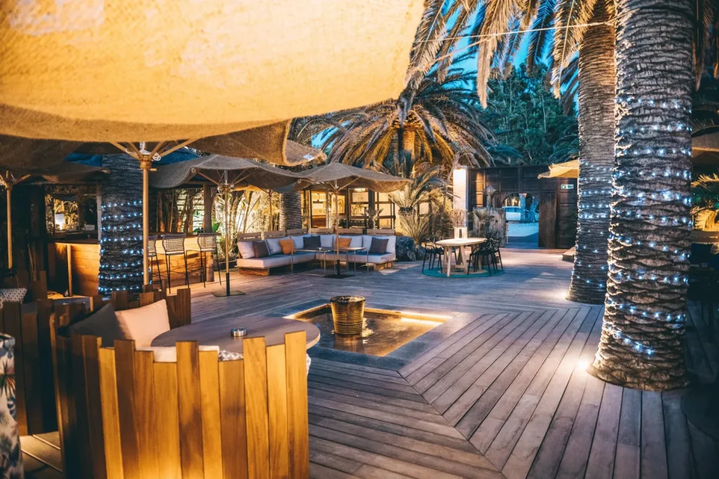 Reservation at PEARL BEACH - restaurant Saint Tropez | KEYS