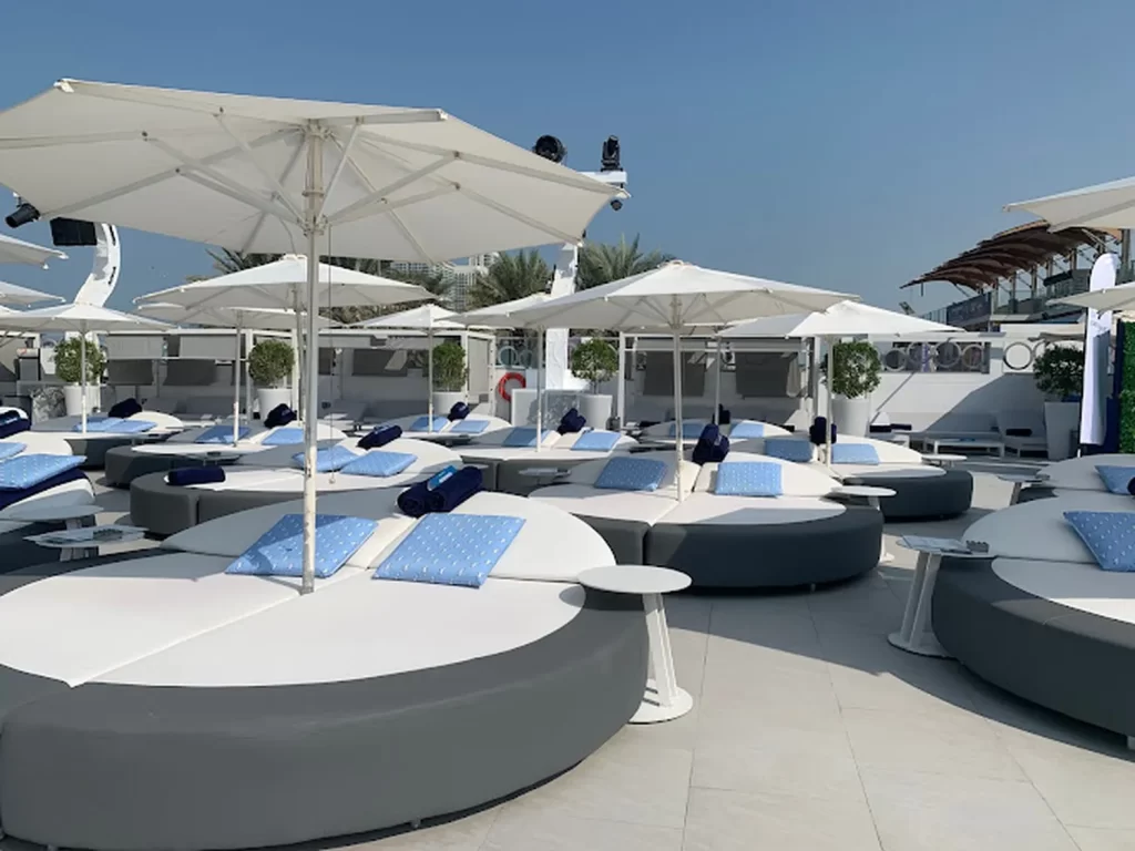 Make a reservation at ZERO GRAVITY restaurant - Dubaï | KEYS