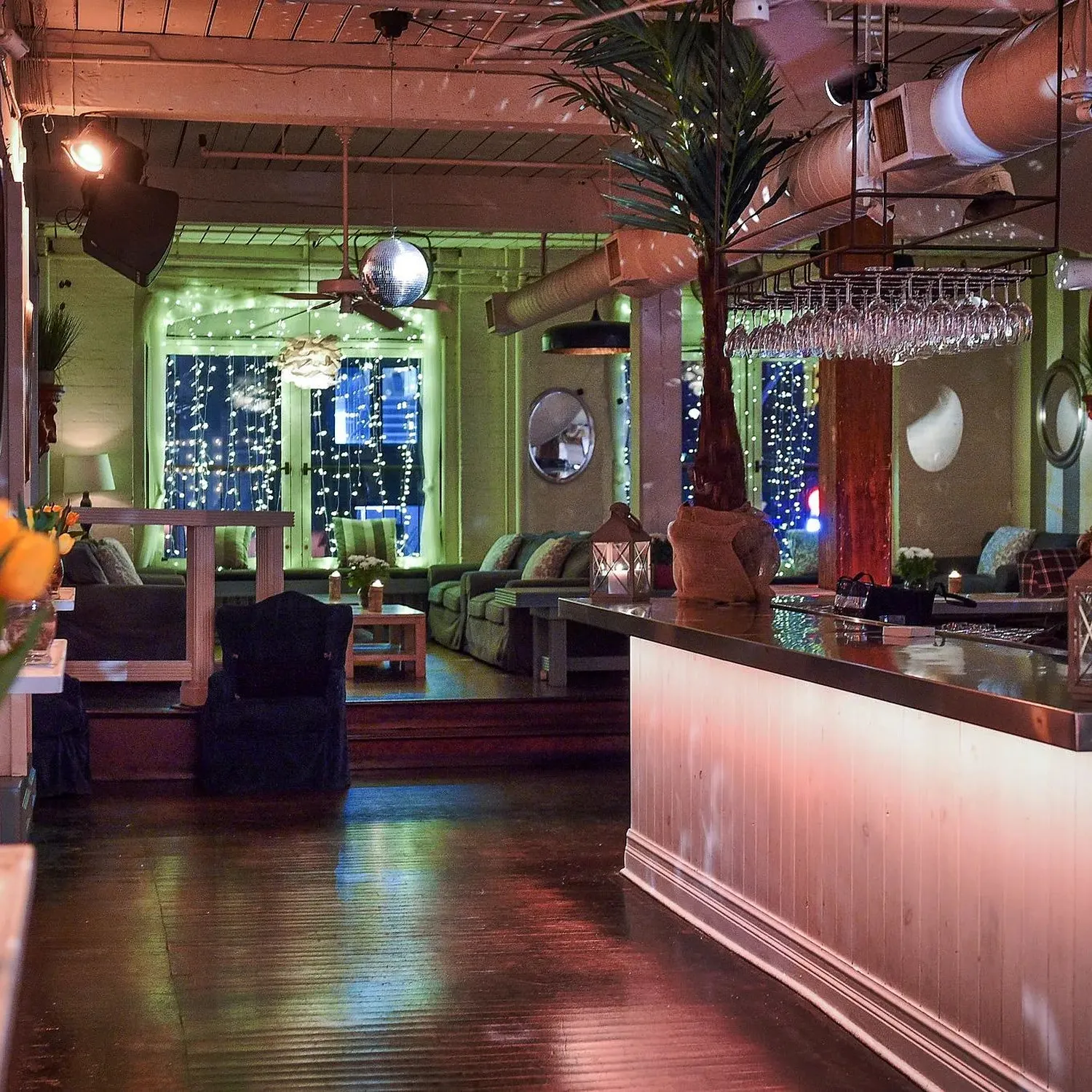 Reservation at THE FIFTH SOCIAL CLUB bar - Toronto | KEYS