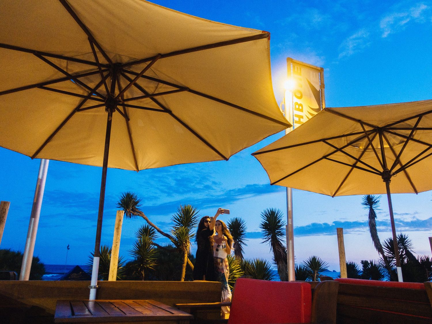 Reservation at Fishbone restaurant - Búzios | The World Keys