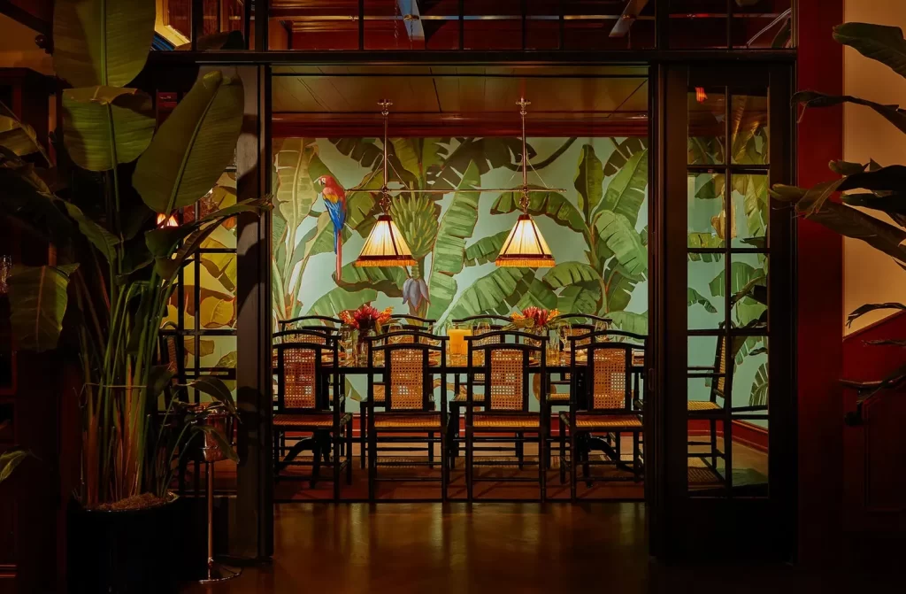 Reservation at LE COLONIAL restaurant - Chicago | KEYS