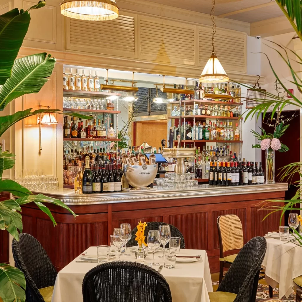 Reservation at LE COLONIAL restaurant - Chicago | KEYS