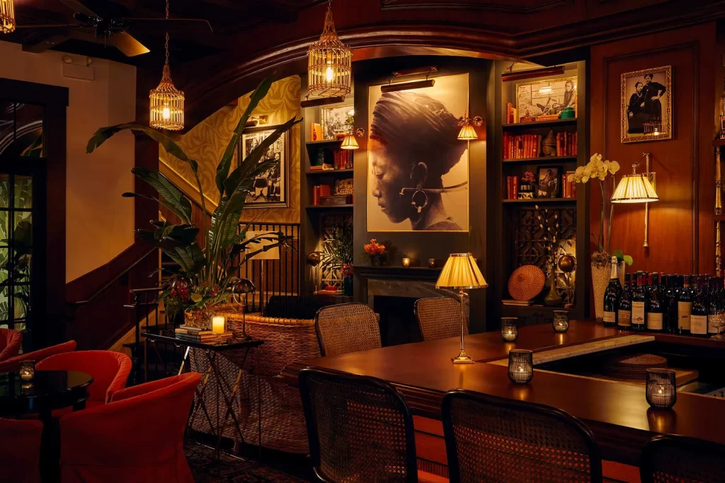 Reservation at LE COLONIAL restaurant - Chicago | KEYS