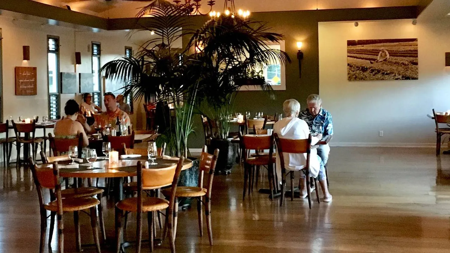 Reservation at Merriman's restaurant - Hawaii | The World Keys