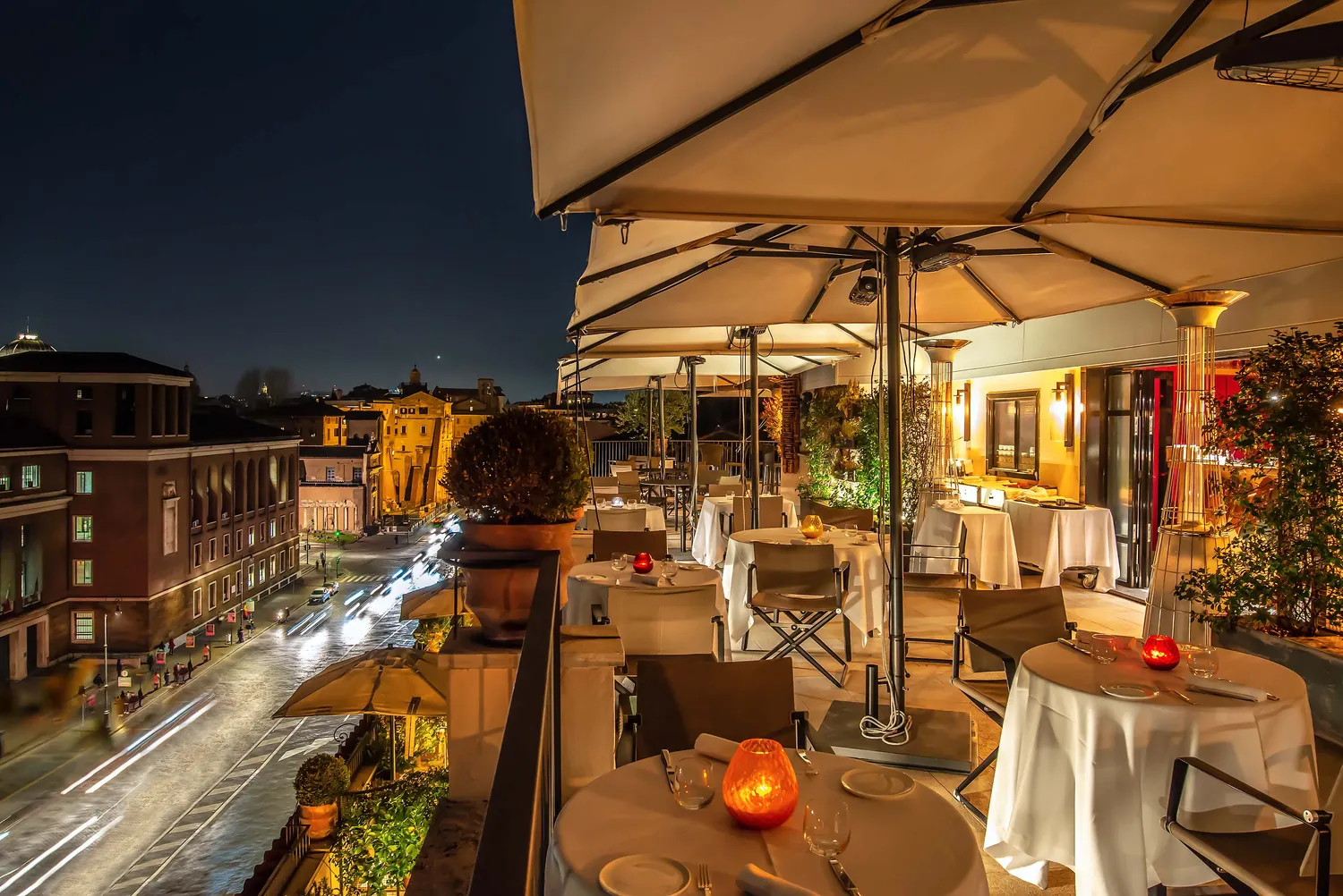 Reservation at 47 Circus Roof Garden - Roma | The World Keys