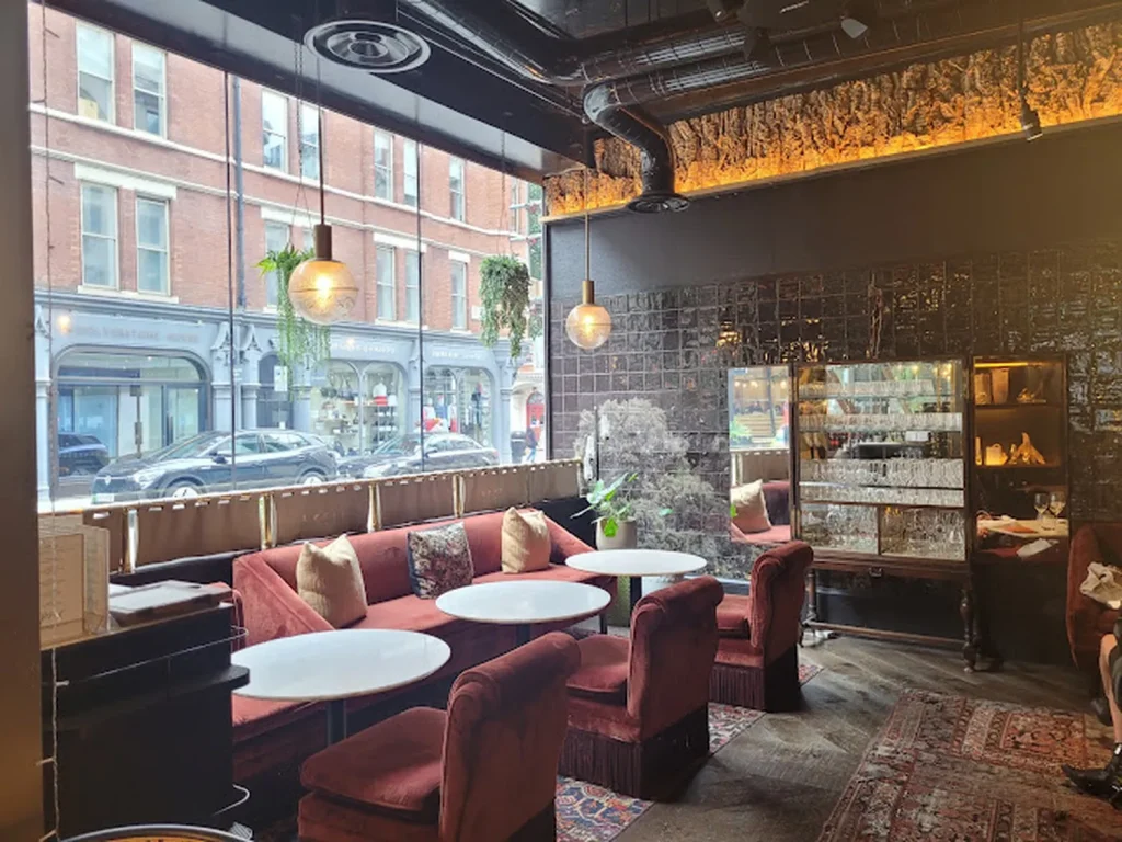 Reservation at ARROS QD restaurant - London | KEYS