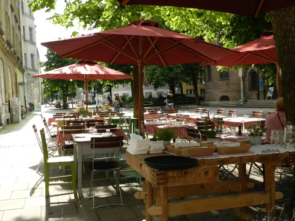 Reservation at CHEZ FRITZ restaurant - Munich | KEYS