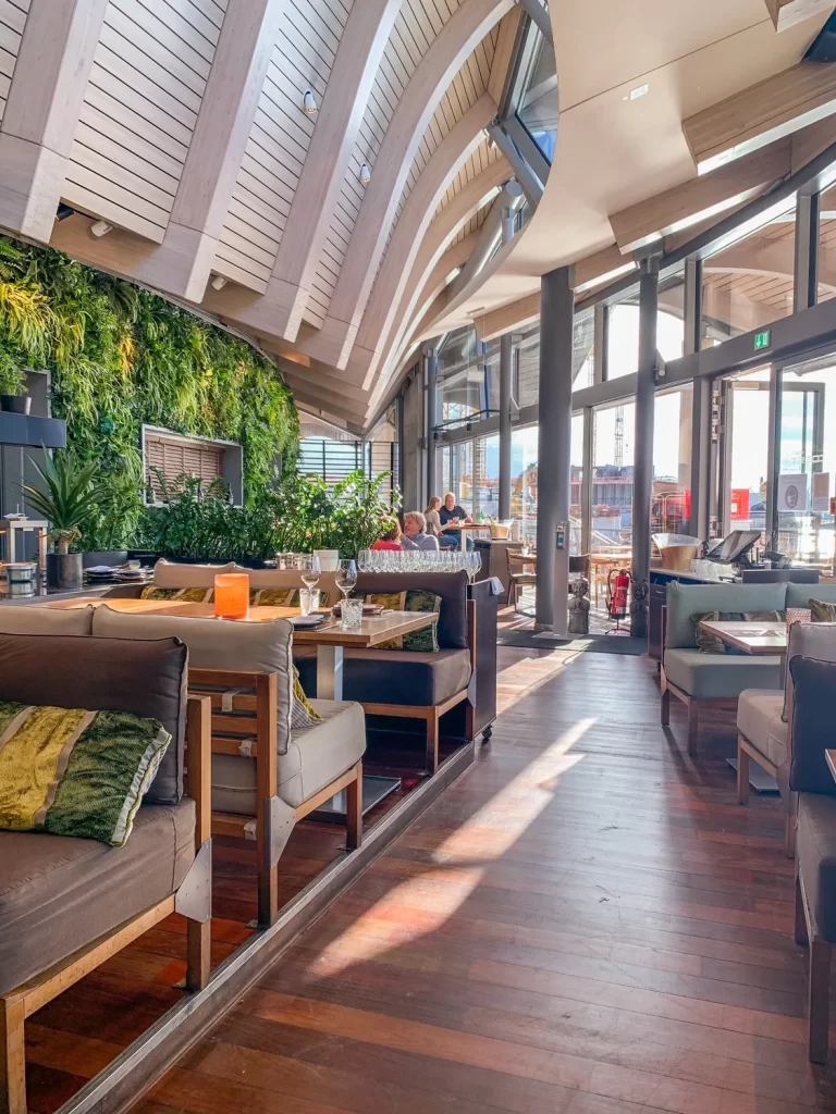 Reservation at COAST restaurant - Hambourg | KEYS