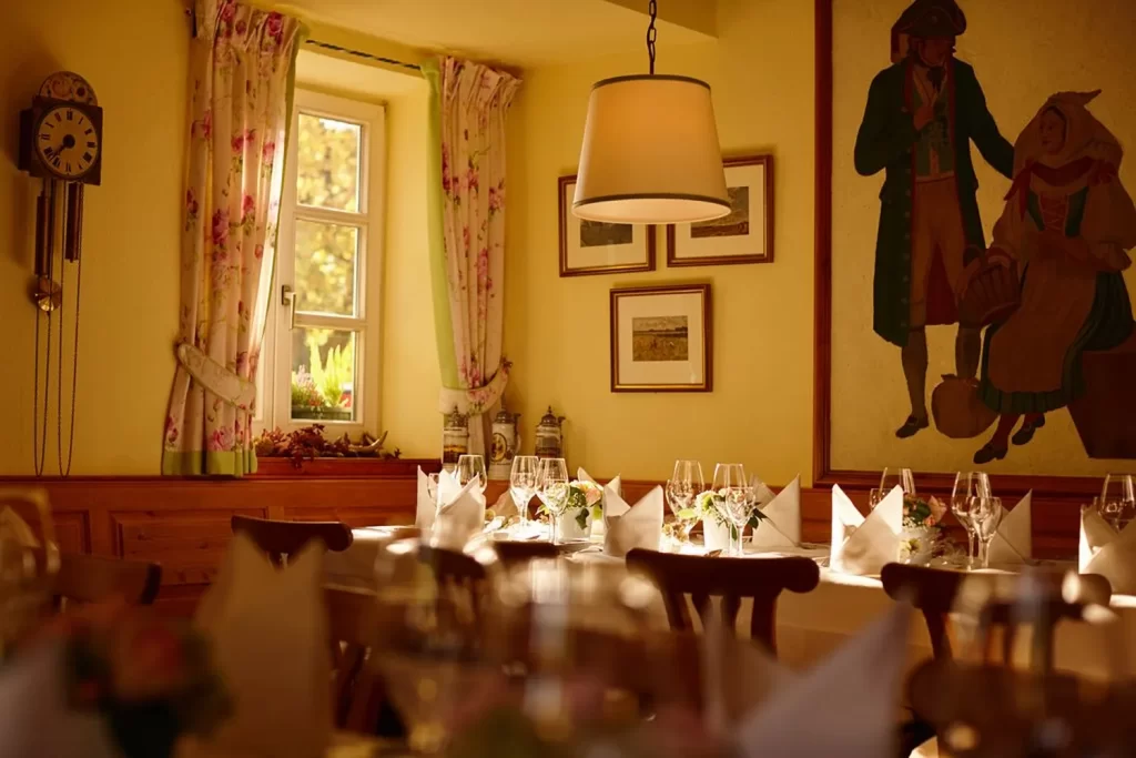 Reservation at FREISINGER HOF restaurant - Munich | KEYS