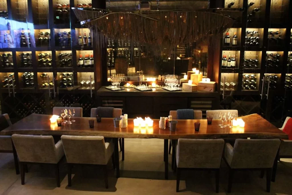 Reservation at LA CAVA restaurant - Abu Dhabi | KEYS