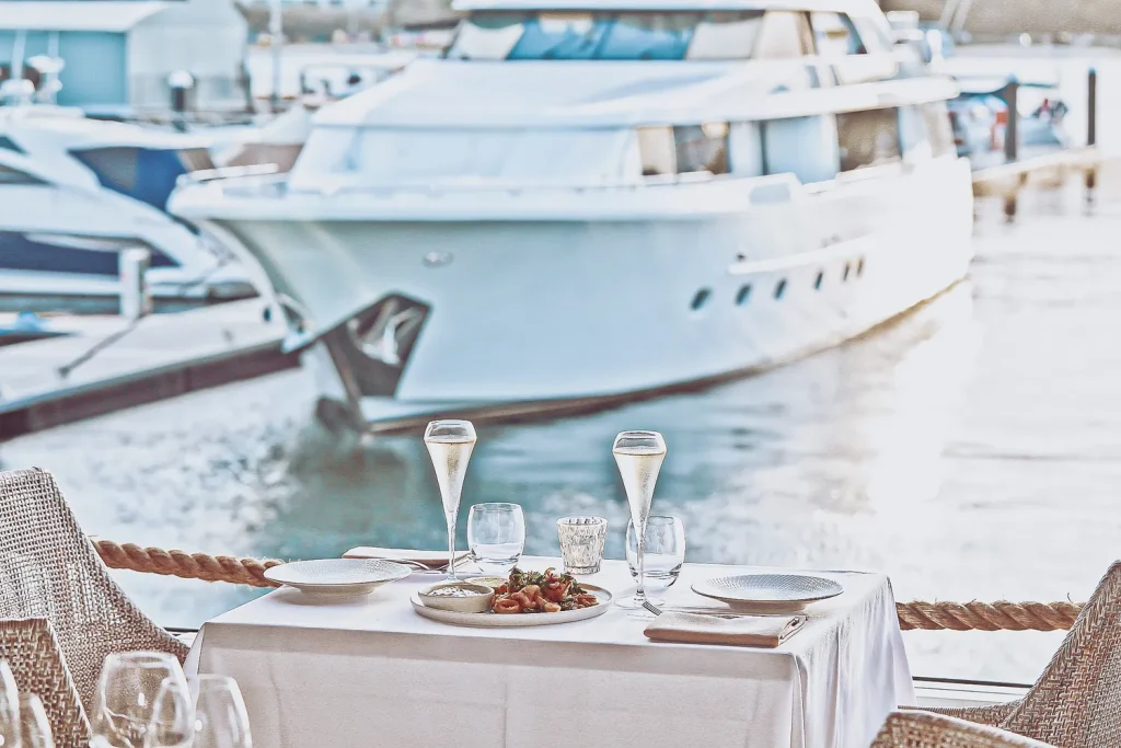 Reservation at LA LUNA restaurant - Gold Coast | KEYS