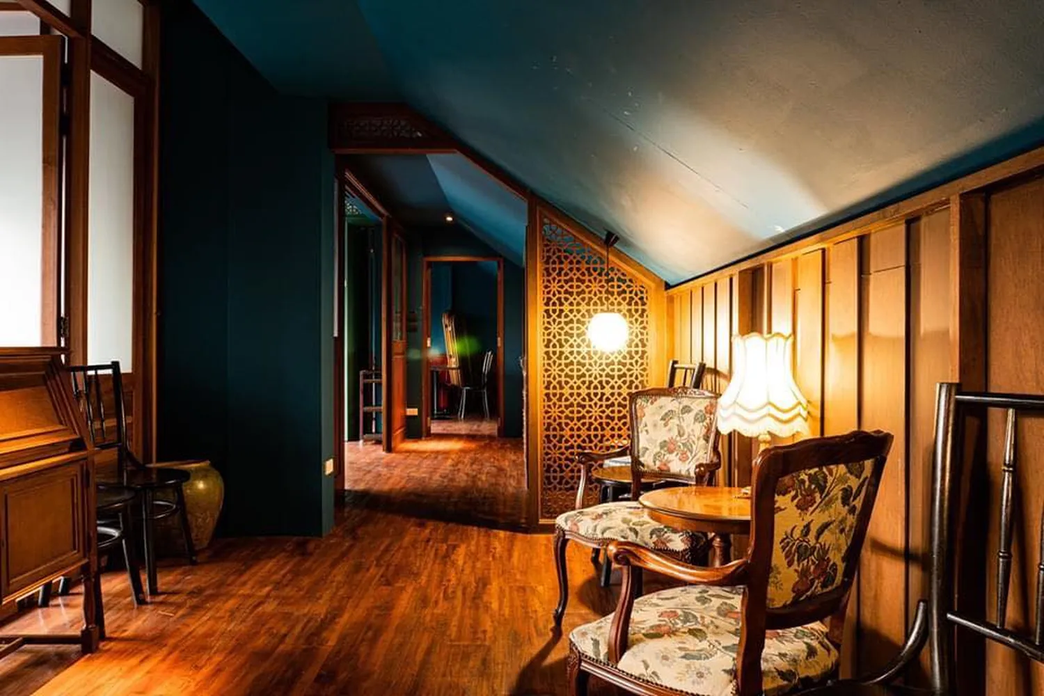 Reservation at SRI TRAT restaurant - Bangkok | KEYS