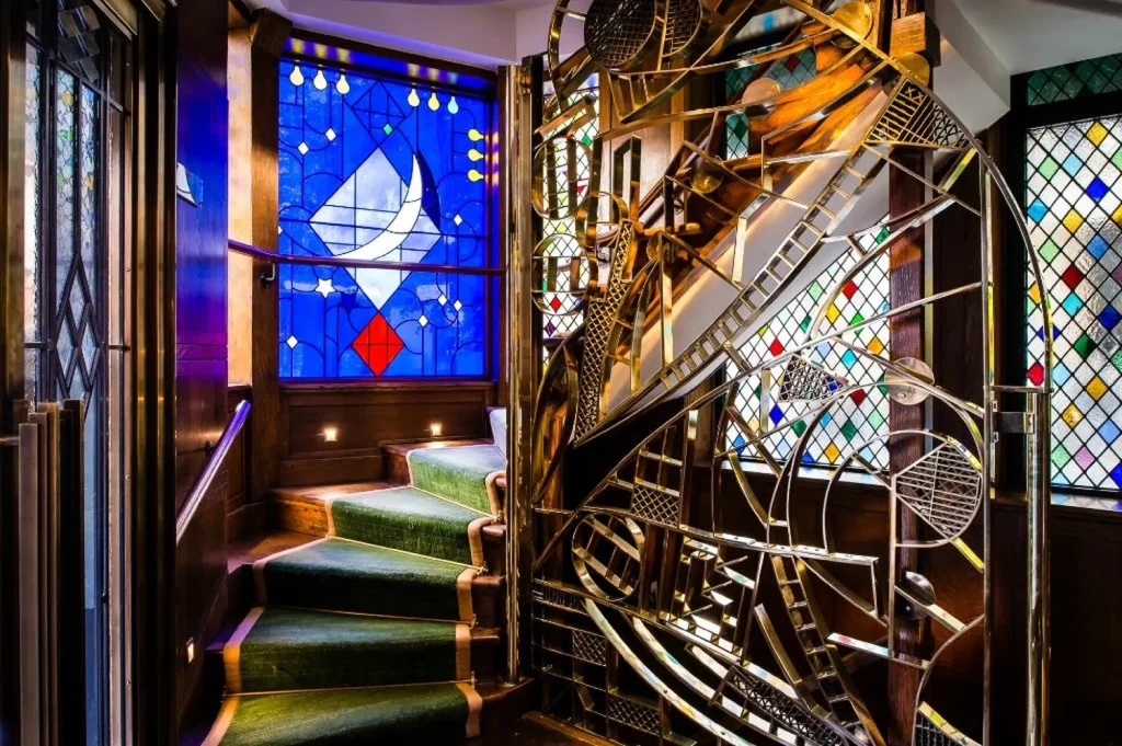 Reservation at THE IVY restaurant - London | KEYS