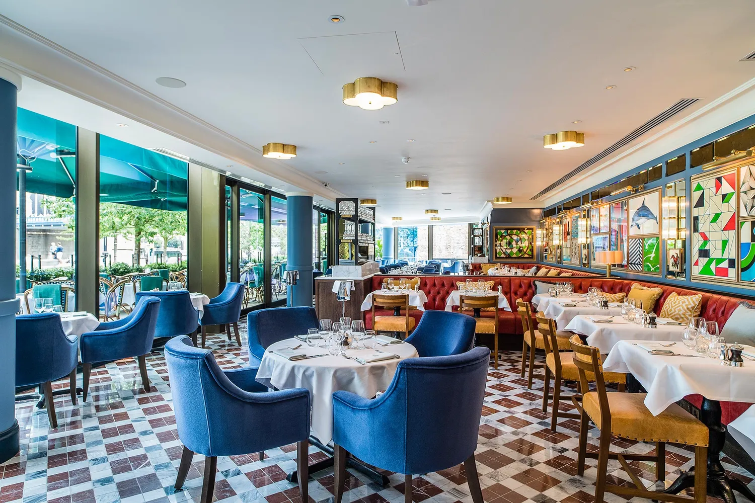 Reservation at The Ivy restaurant - London | The World Keys