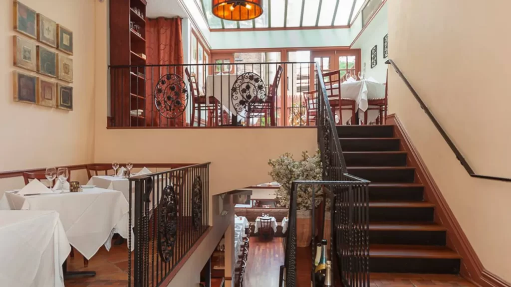 Reservation at BISTRO VENDÔME restaurant - Detroit | KEYS