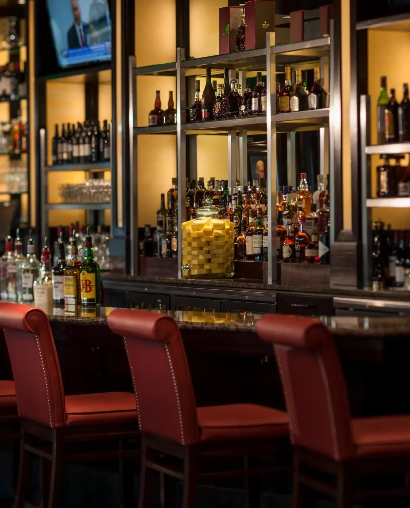 Reservation at CAPITAL GRILLE restaurant - Hollywood | KEYS