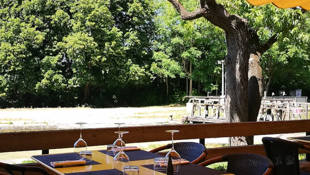 Reservation at LE MOULIN restaurant - Carcassonne | KEYS