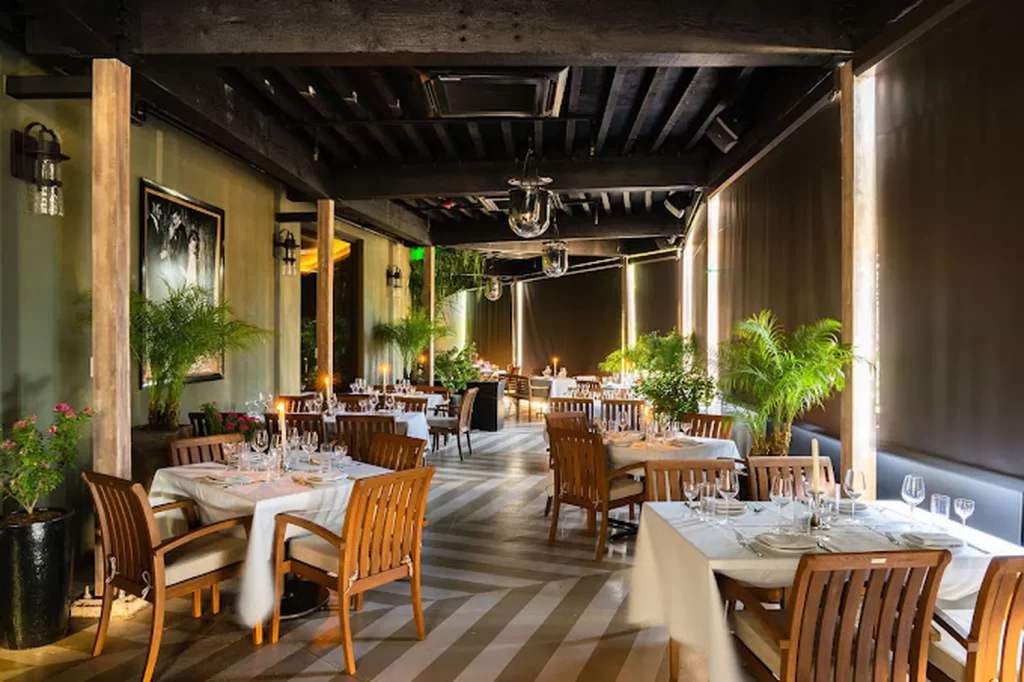 Reservation at Maple & Ash Restaurant - Chicago | KEYS