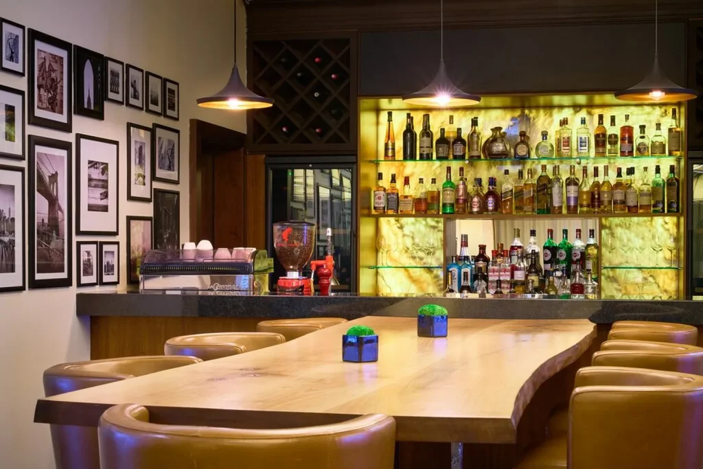 Reservation at NEW YORK restaurant - Moscow | KEYS