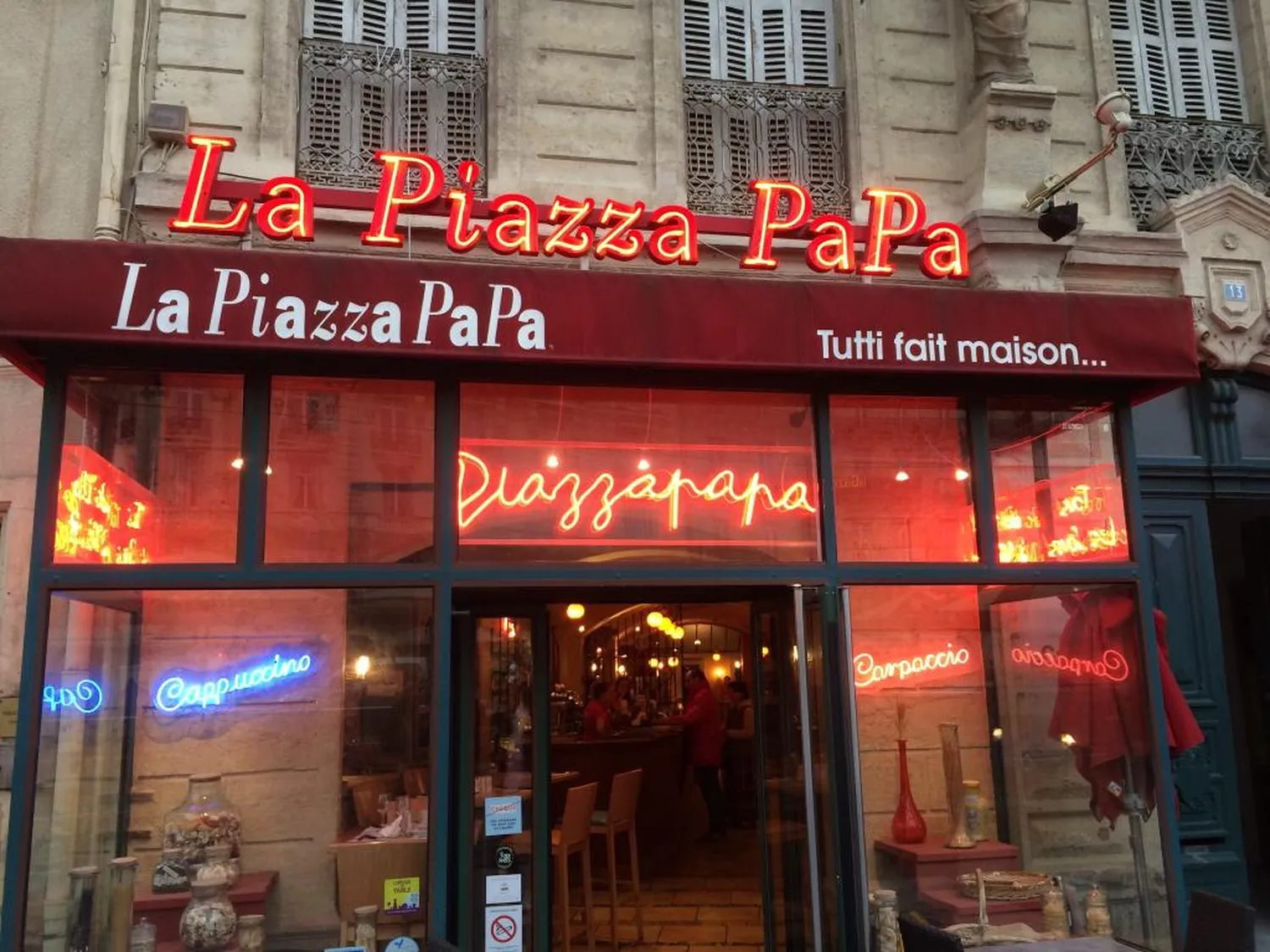 Reservation at PAPA restaurant - Montpellier | TWK