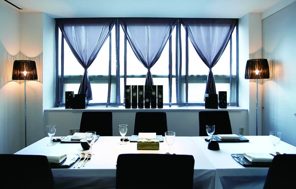Reservation at POOM restaurant - Seoul | KEYS