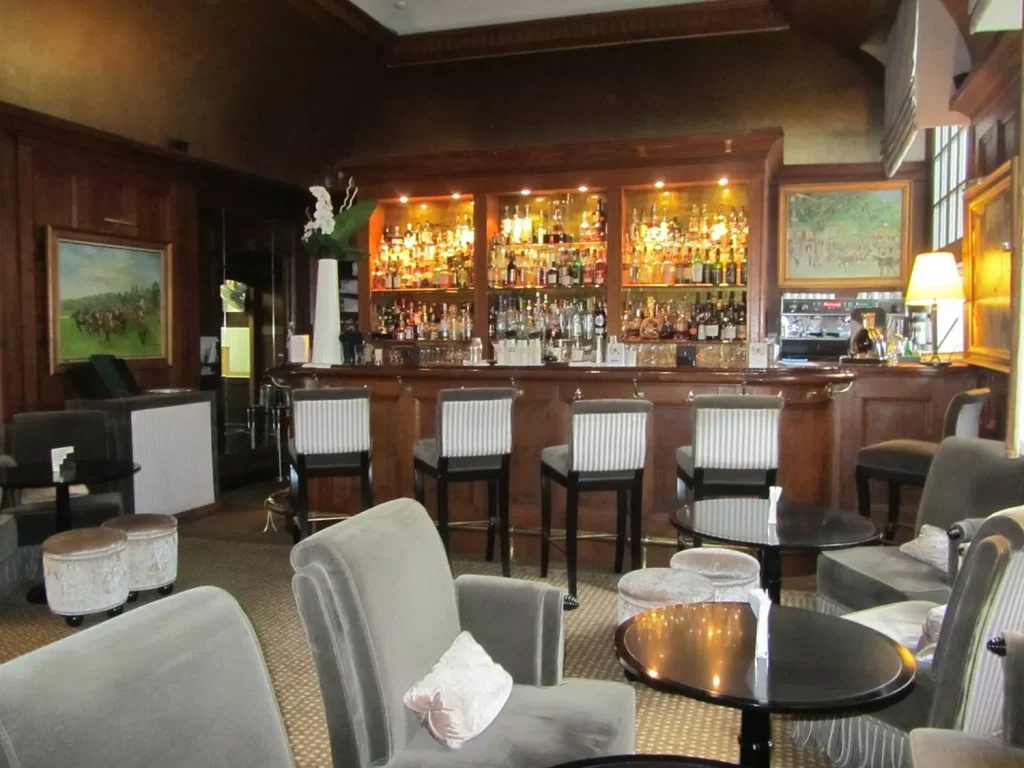 Reservation at LE BAR DU NORMANDY - Deauville | KEYS