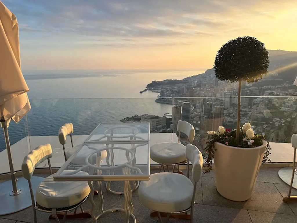 Reservation at RIVIERA restaurant - Nice | KEYS