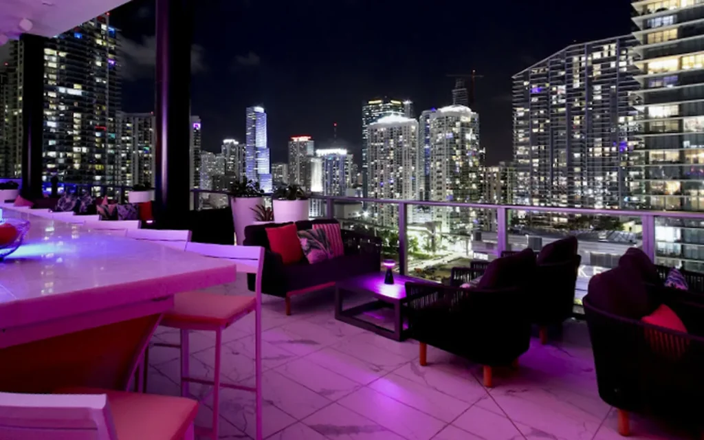 Reservation at ROSA SKY rooftop - Miami | KEYS
